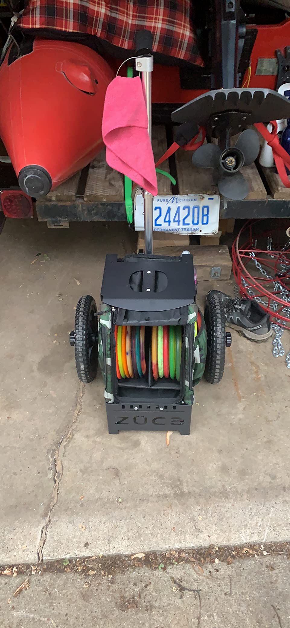 Amazon.com : Dynamic Discs Compact Cart by ZÜCA, Disc Golf Push Cart ...