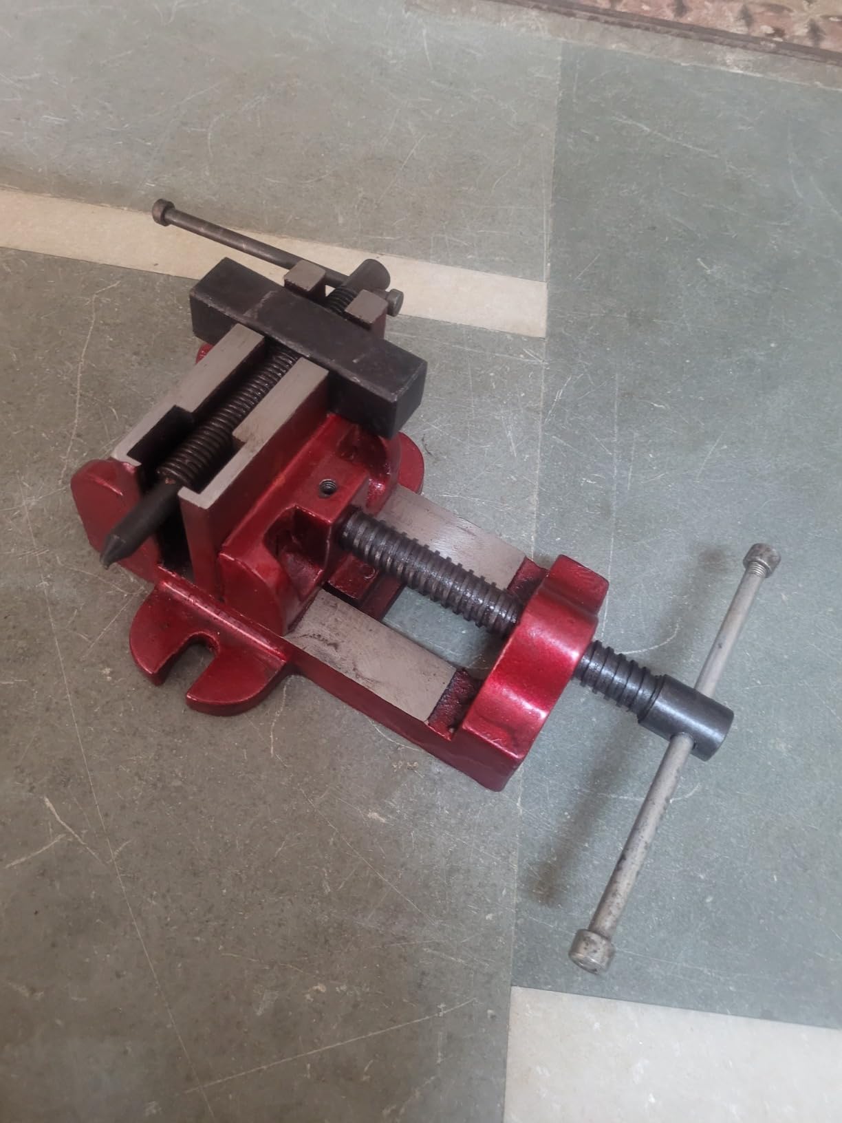 GIZMO Bearing Puller Vice Armature Puller Vise (Red) : Amazon.in: Home ...