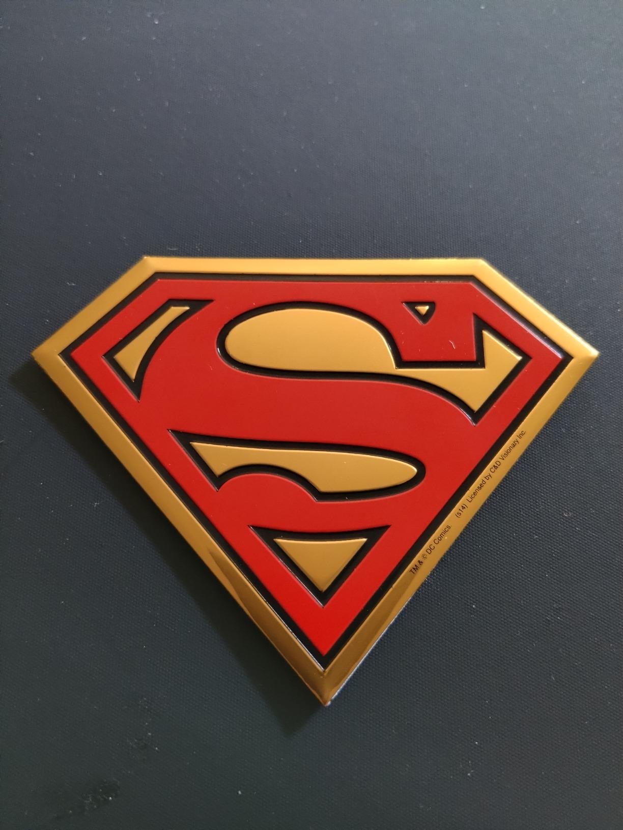 Amazon.com: DC Comics Originals Superman Logo On Embossed Metal Emblem ...