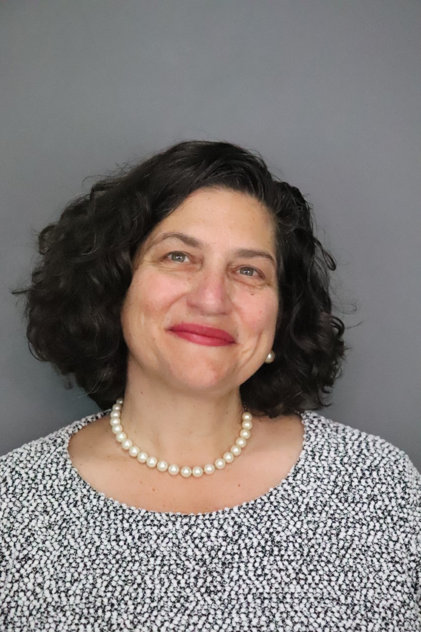 Amazon.com: Lucy Pritzker: books, biography, latest update