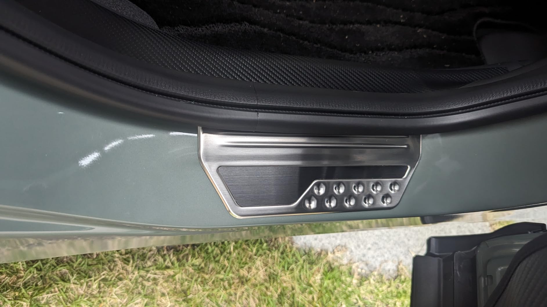 Amazon | TARCELL 新型 ヴェゼル RVに対応 サイドステップガード サイドスカッフプレート ドアステッププロテクター 内装パーツ 車種専用設計 外側4セット シルバー ...