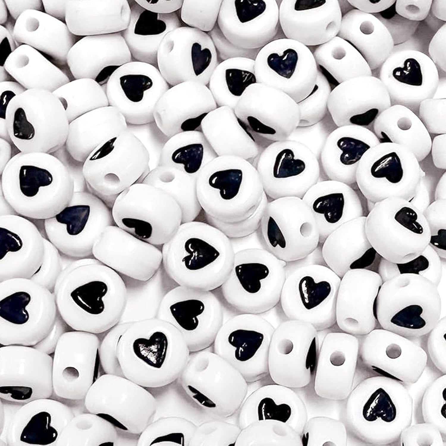 Amazon.com: 600Pcs White Acrylic Black Heart Bead Round Acrylic Love ...