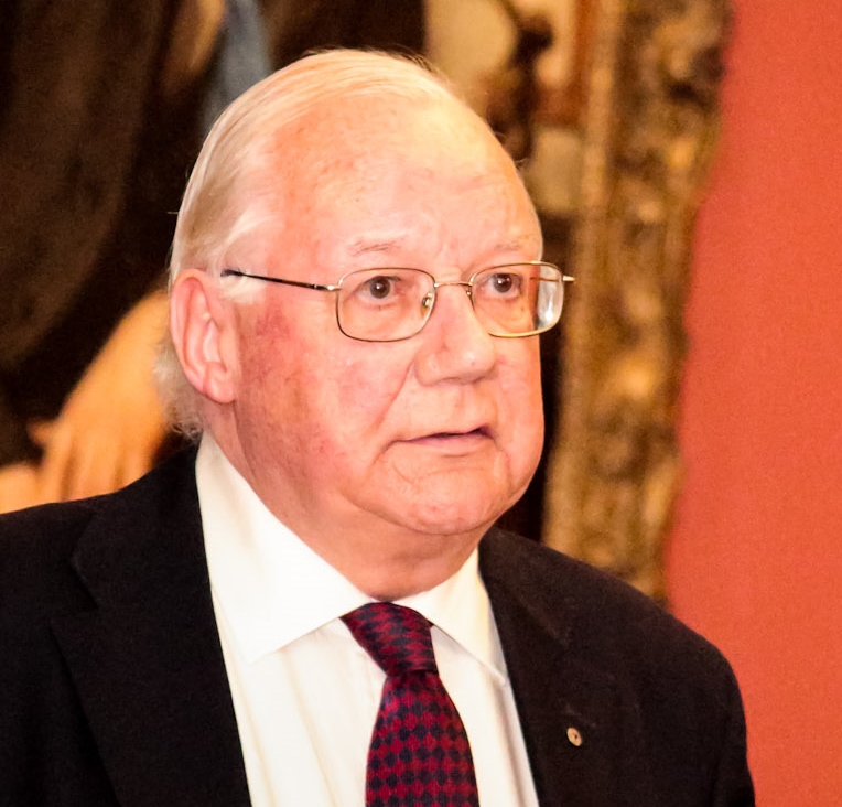 Amazon.com: Brian Cloughley: books, biography, latest update