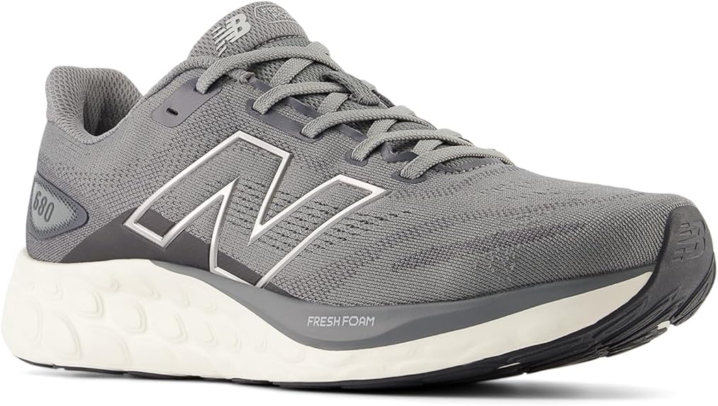 Amazon.com | New Balance men's Fresh Foam 680 V8 Running Shoe | Road ...
