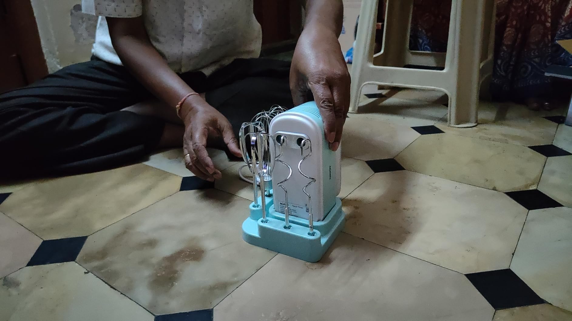 Buy AGARO Regency Hand Mixer, Hand Mixer Blender, Detachable Beaters ...