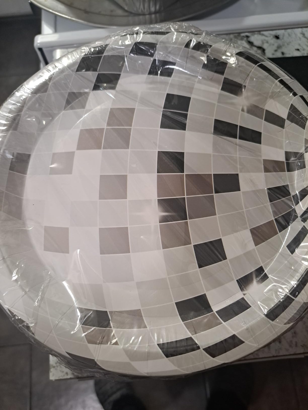 Amazon.com: Suwimut 120 Pack Disco Ball Paper Dinner Plates, 9 Inch ...