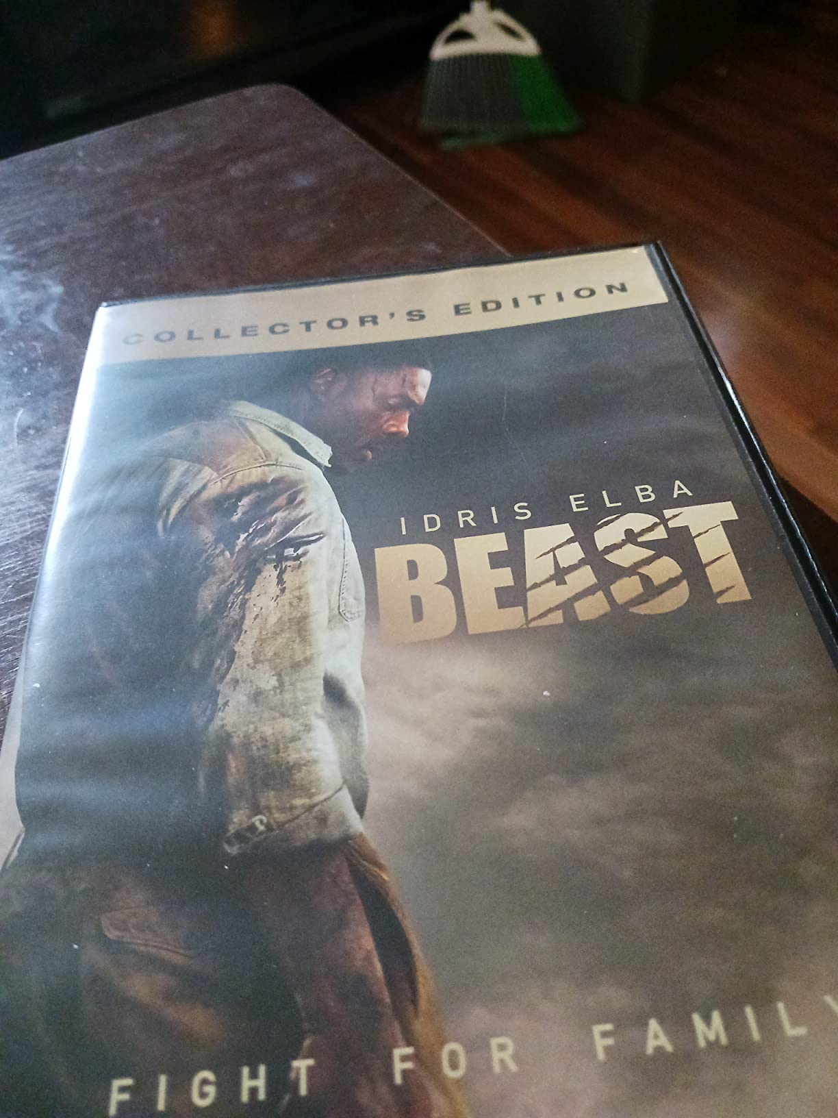 Amazon.com: Beast (2022) - Collector's Edition [DVD] : Various, Will ...