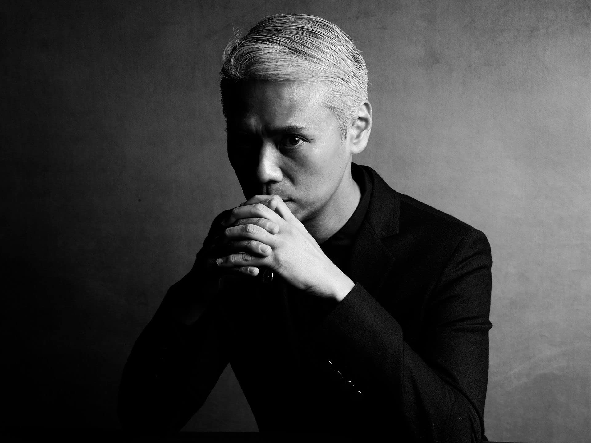 Mondo GrossoのIN THIS WORLD EPからの楽曲IN THIS WORLD feat. 坂本龍一 [Vocal : 満島 ...