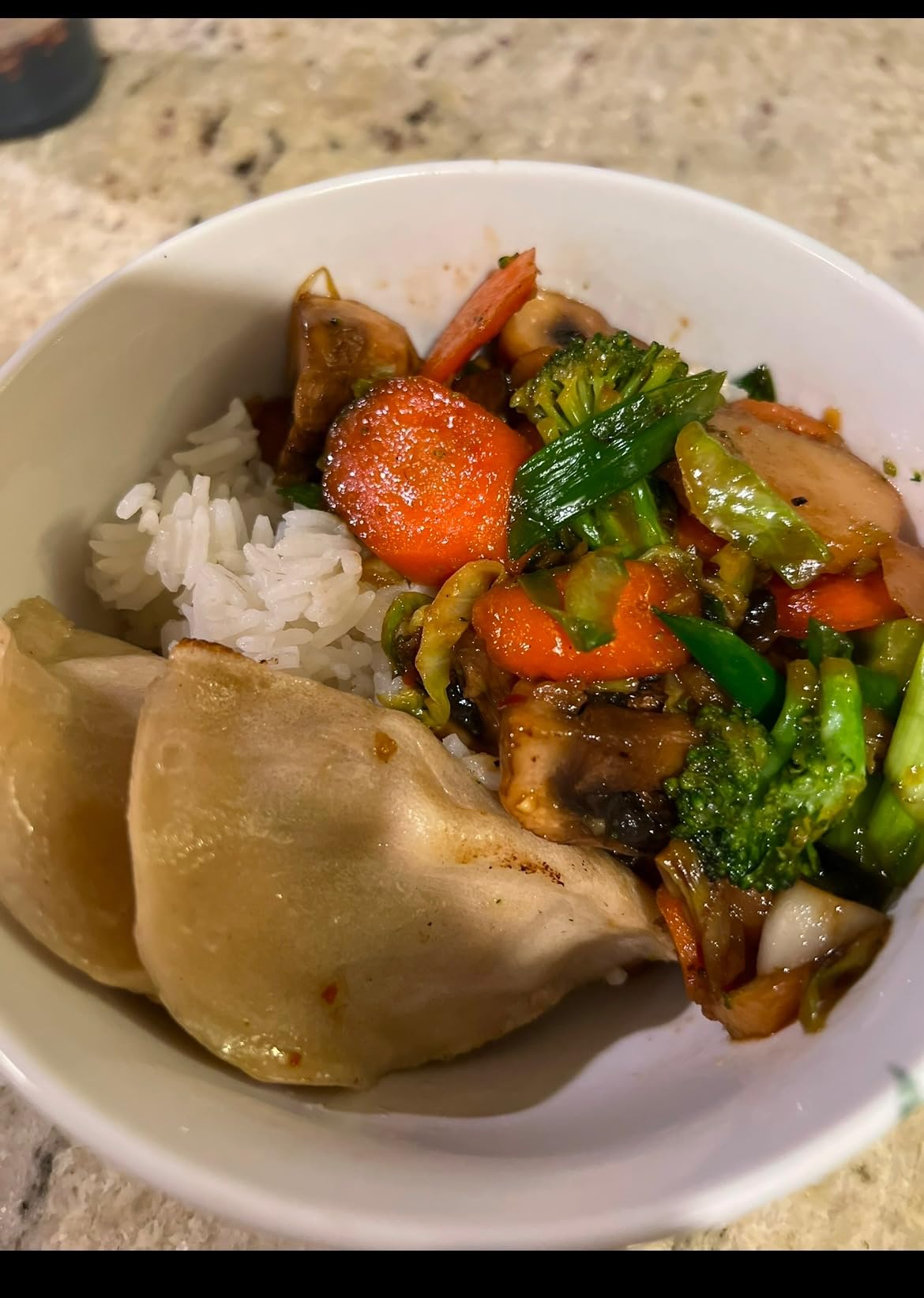 Amazon.com: Amazon Brand, Aplenty Chicken & Vegetable Potstickers, 14 ...