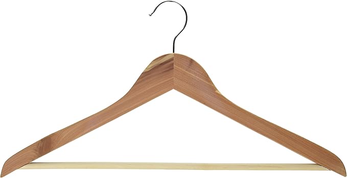 Amazon.com: Woodlore 84008 Basic Cedar Hangers with Bar, Set of 5 ...