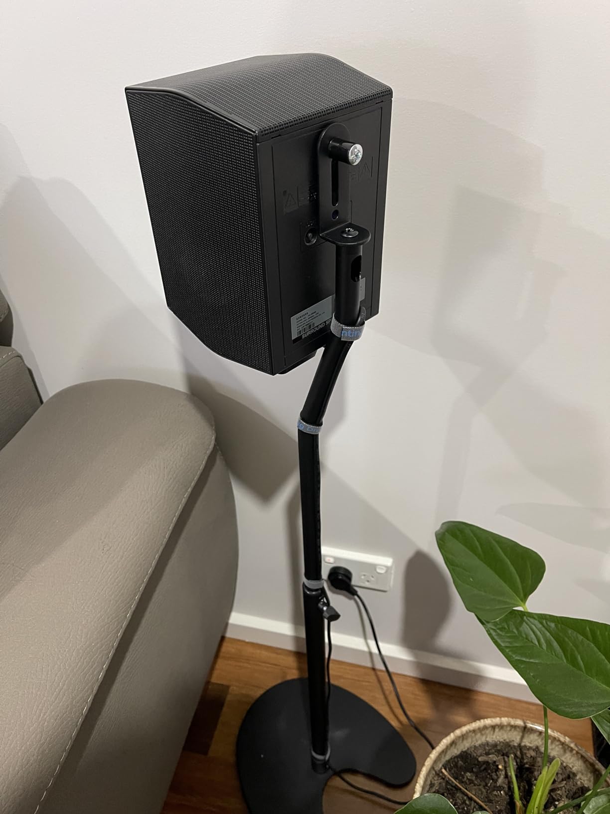 Mounting Dream Height Adjustable Speaker Stands Mounts, One Pair Floor ...