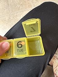 Amazon.com: 7 Times a Day Weekly Pill Box Organizer Case, Secure 7X ...
