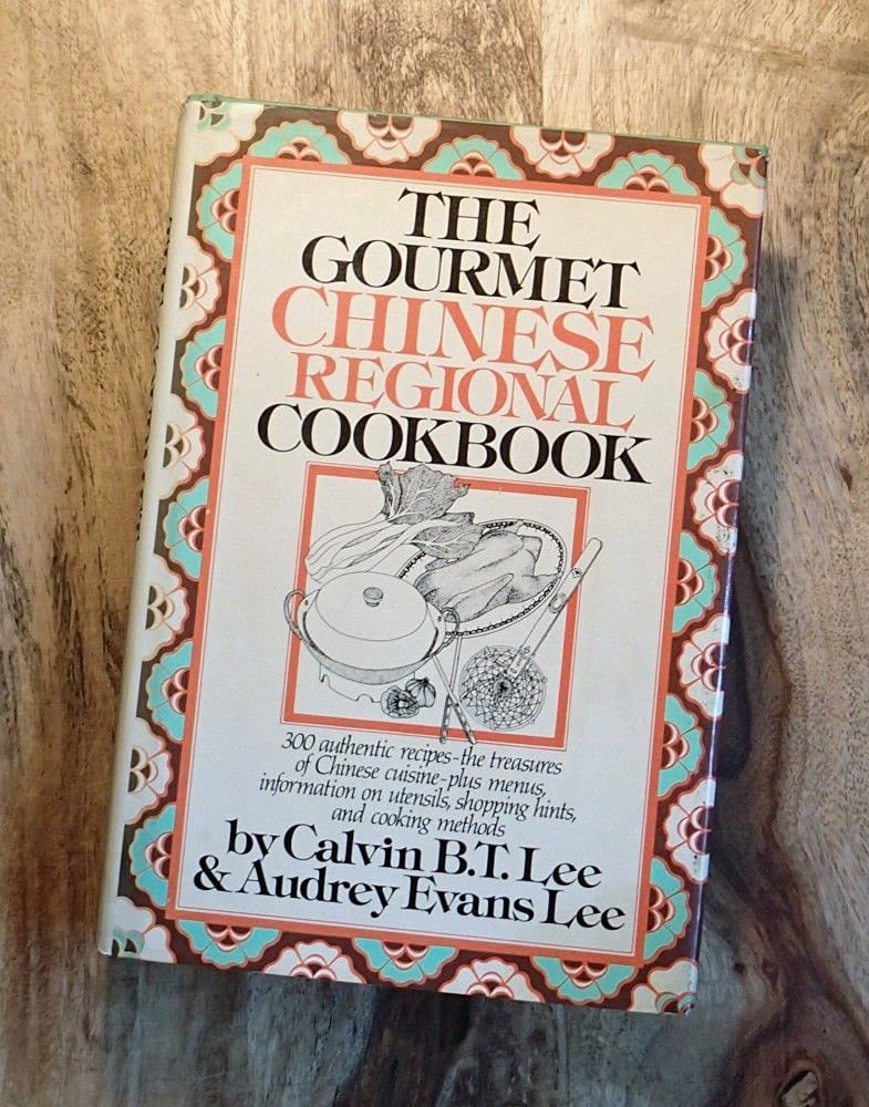 Gourmet Chinese Regional Cookbook: Lee, Calvin B.: 9780890093849 ...
