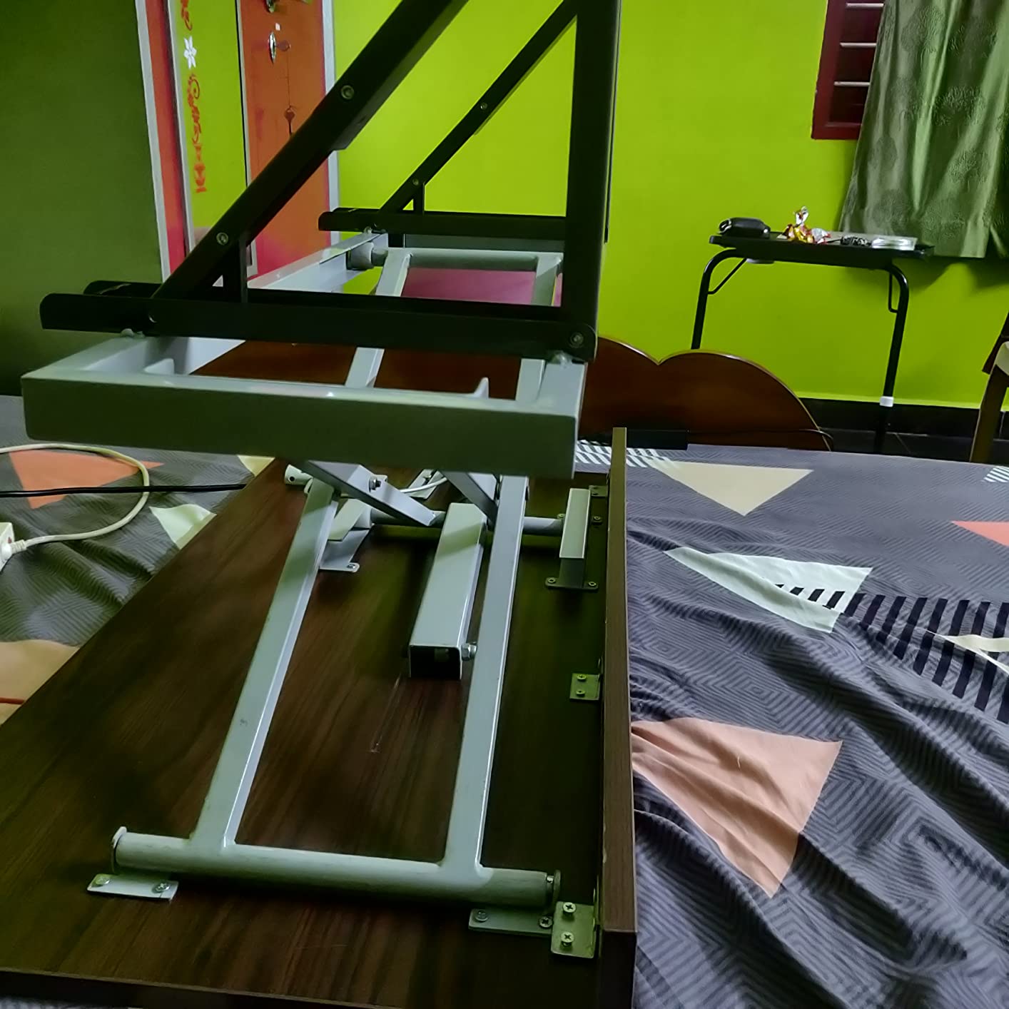 INVISIBLE BED Height Adjustable Lift up Hydraulic Table for Study and ...