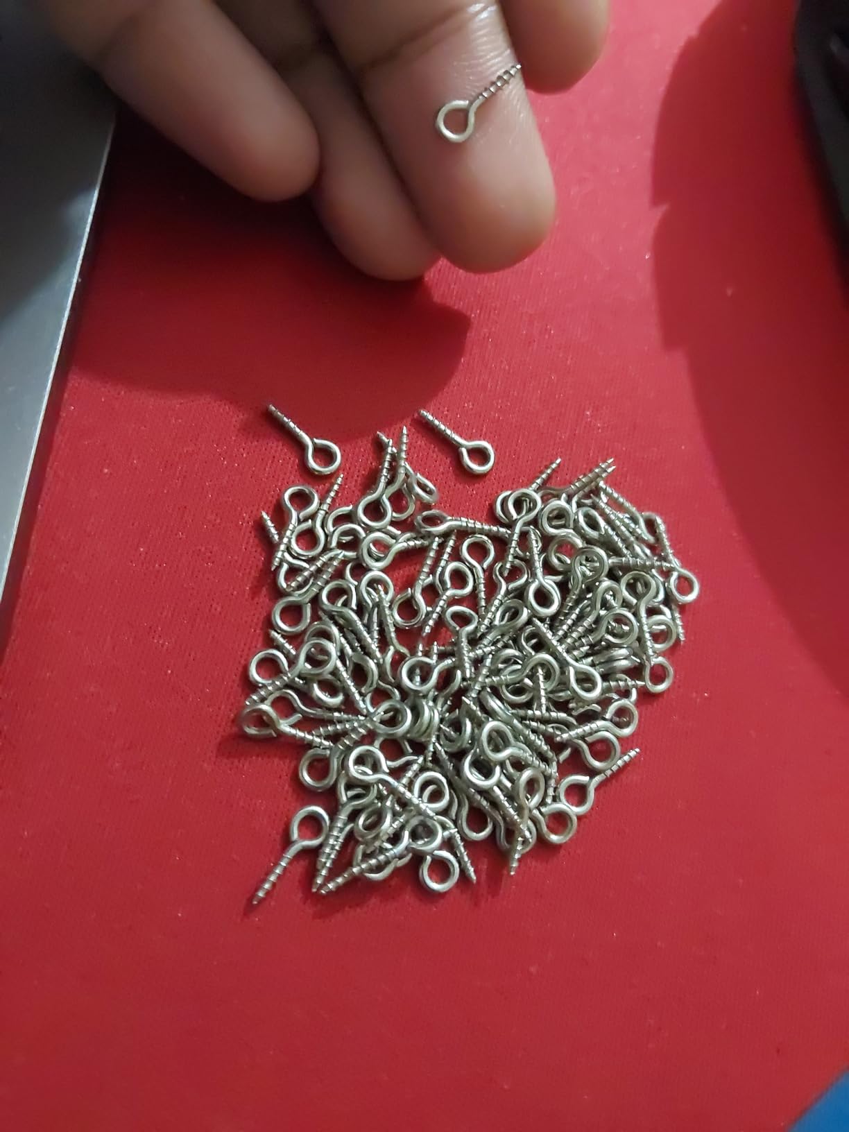 Excellentcrafts 100PCS Small Screw Eye Pins, 4 x 8mm Eye Pin Hooks ...