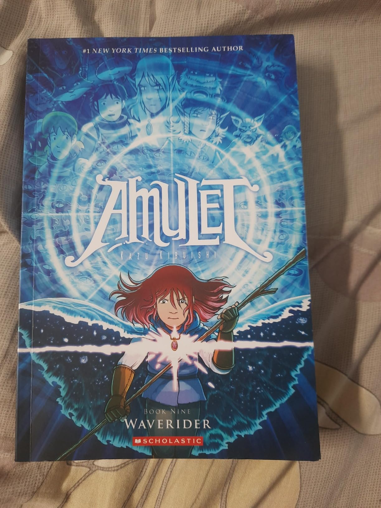 Waverider: A Graphic Novel (Amulet #9) eBook : Kibuishi, Kazu, Kibuishi ...