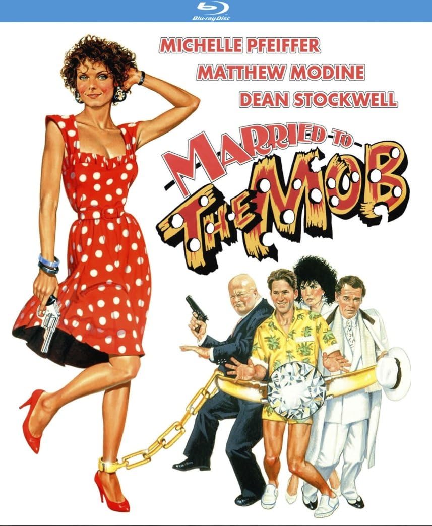 Married to the Mob [Blu-ray]: Amazon.ca: Michelle Pfeiffer, Dean ...