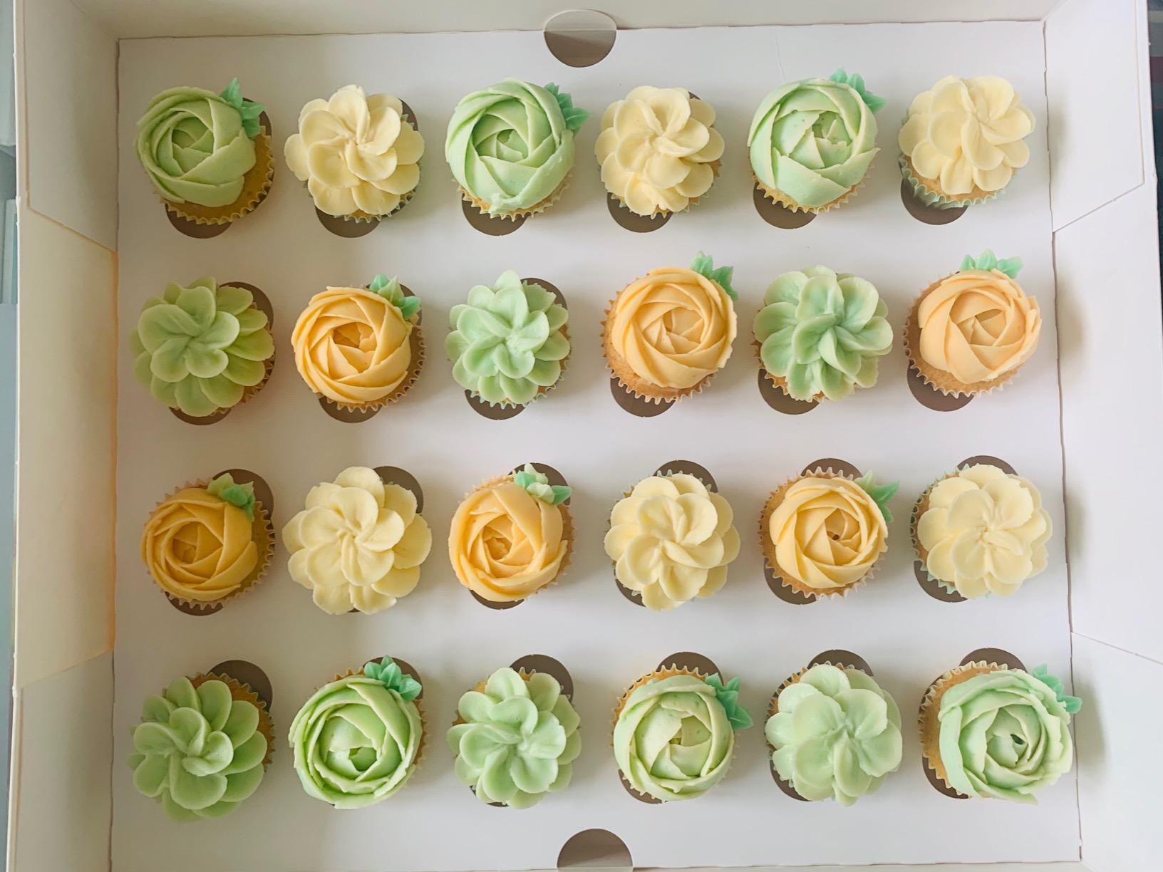 White Baking Cases, Mini, pack of 100 : Amazon.co.uk: Home & Kitchen