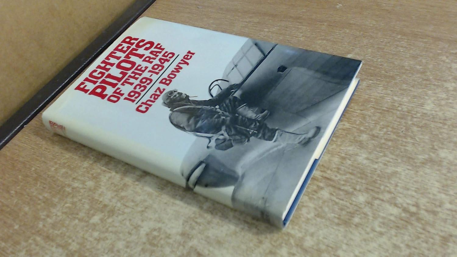 Fighter pilots of the RAF, 1939-1945: Bowyer, Chaz: 9780718305192 ...