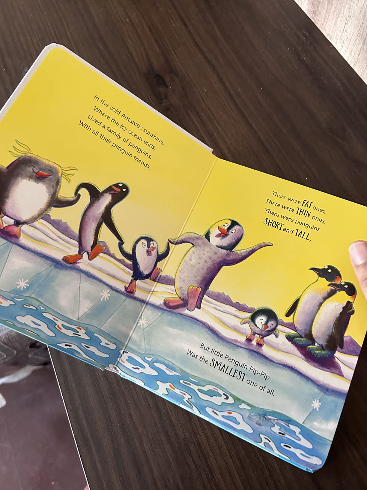 BE BRAVE LITTLE PENGUIN : Andreae, Giles: Amazon.in: Books