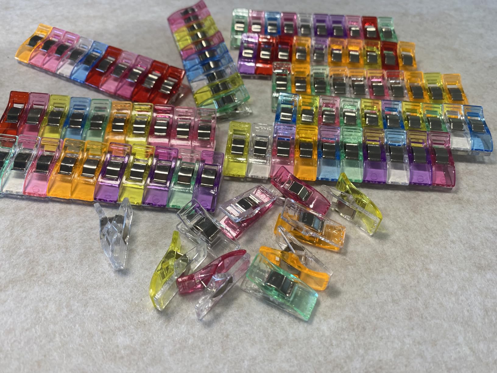 Sewing Clips, 100-Pack Multipurpose Fabric Clips, Assorted Colours for ...