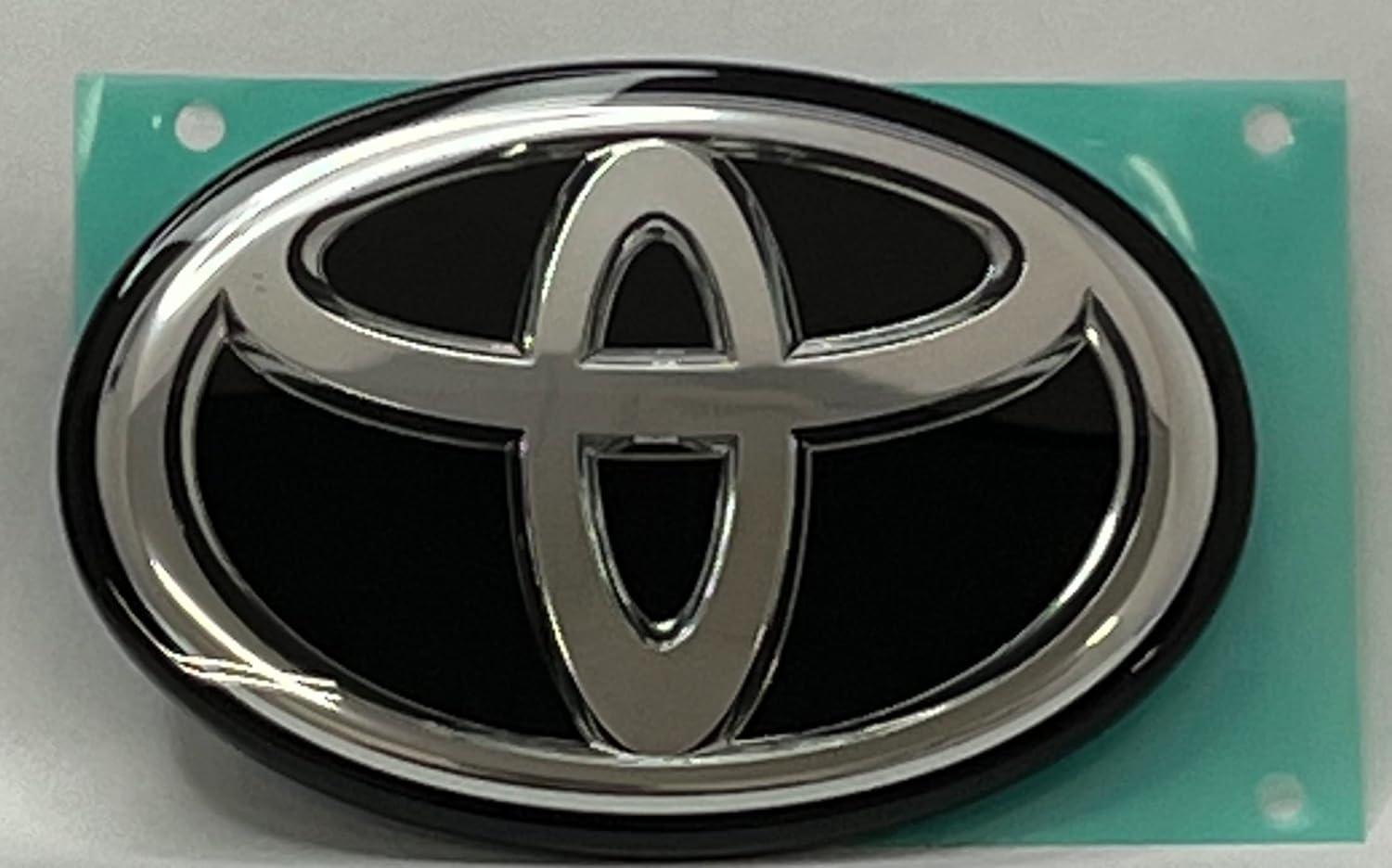 Amazon.com: Genuine Toyota 90975-02140 GR Emblem : Automotive