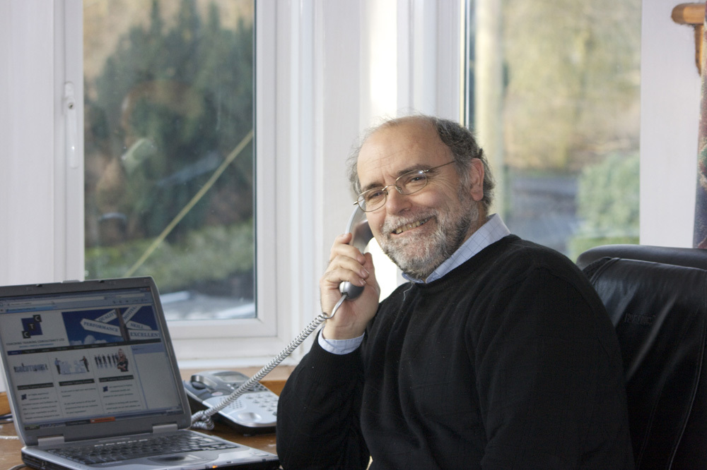Amazon.com: Alastair Fraser: books, biography, latest update