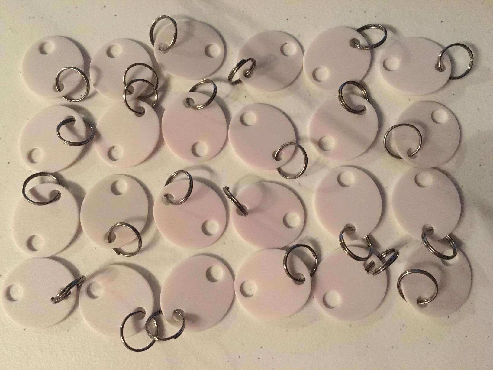 Master Lock 7116D Plastic Key Tags, 20 Per Bag , White - Amazon.com