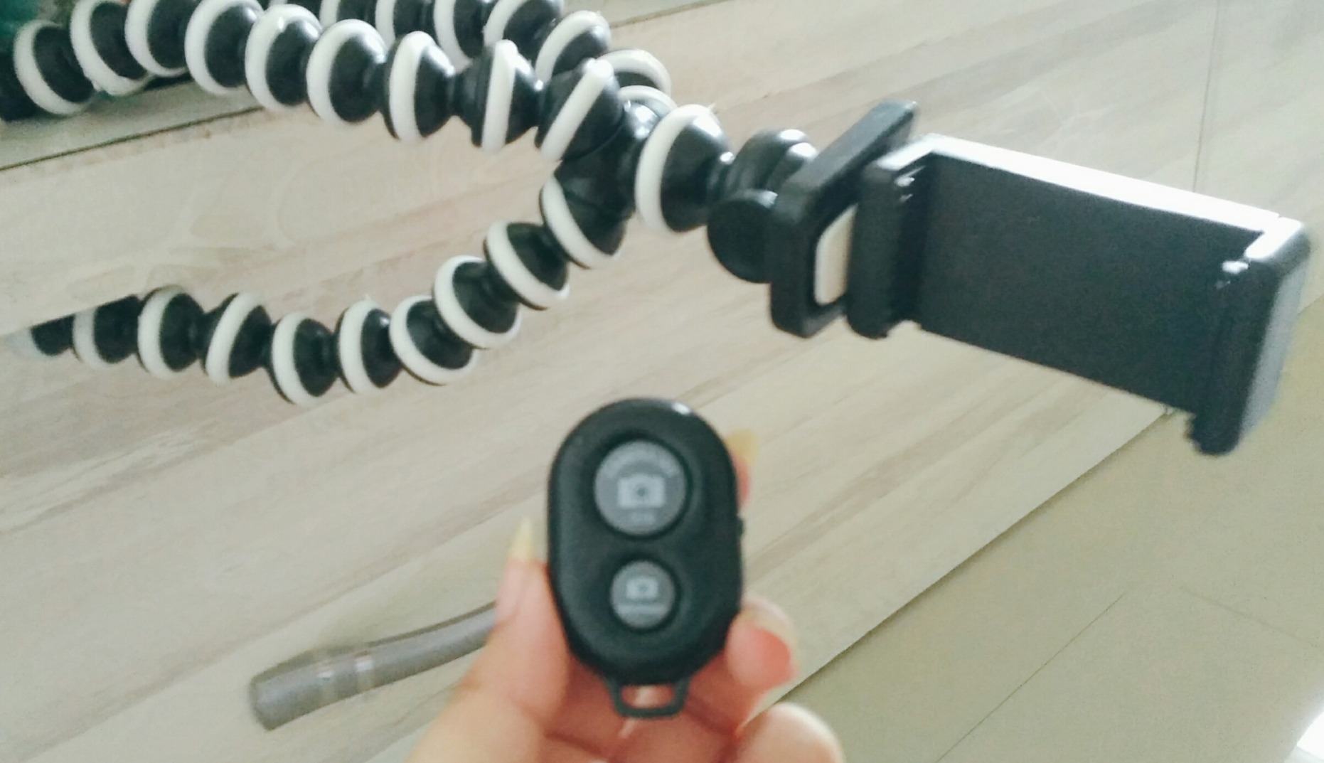 Buy Marklif Gorilla Tripod/Mini Tripod 13 inch with Remote for Mobile ...