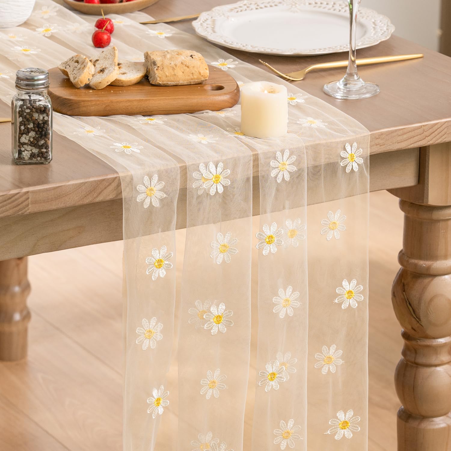 Amazon.com: Artoid Mode Beige Apricot Daisy Gauze Embroidery Table ...