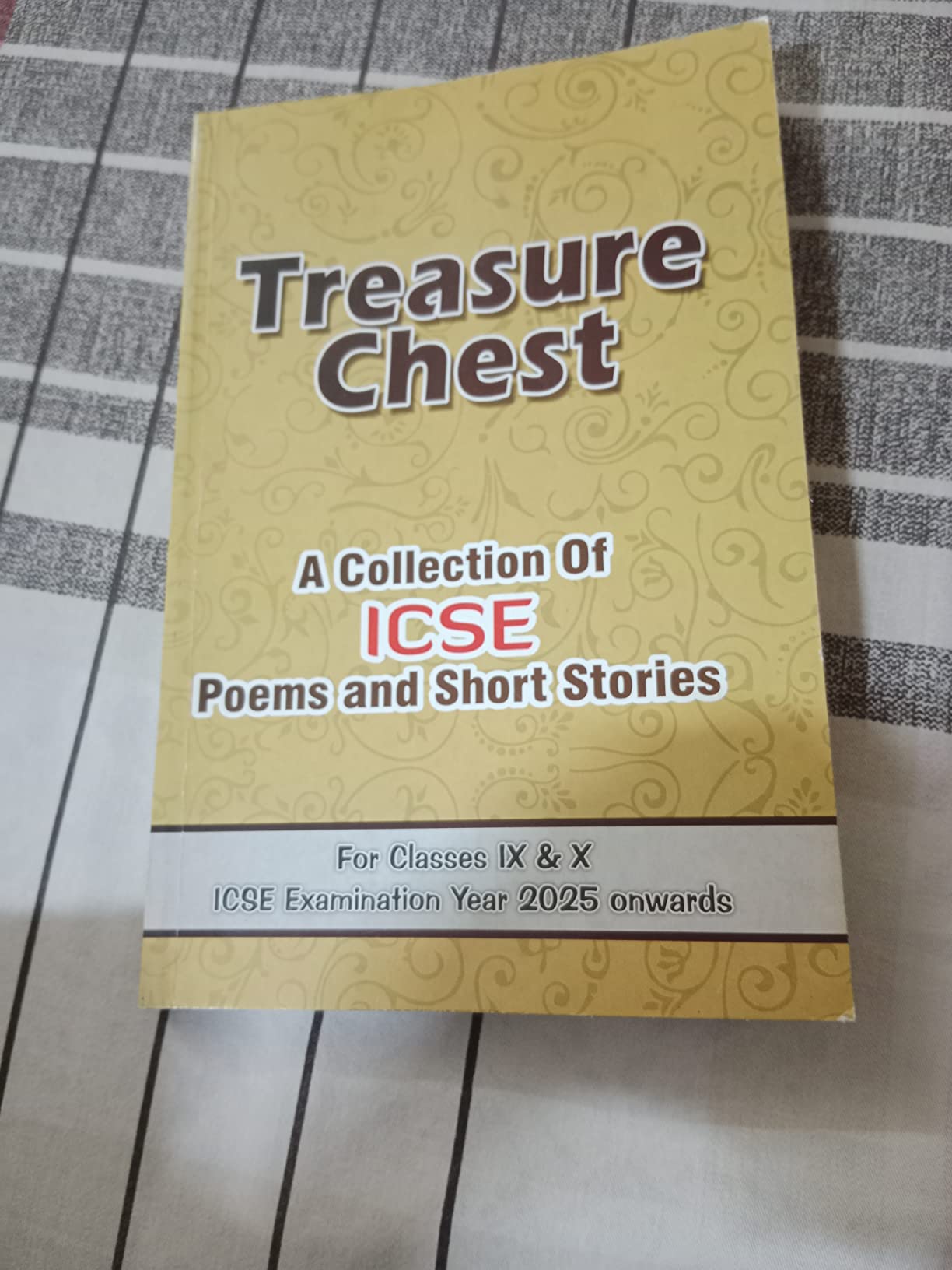 Treasure Chest A Collection Of ICSE Poems and Short Stories : EVERGREEN ...
