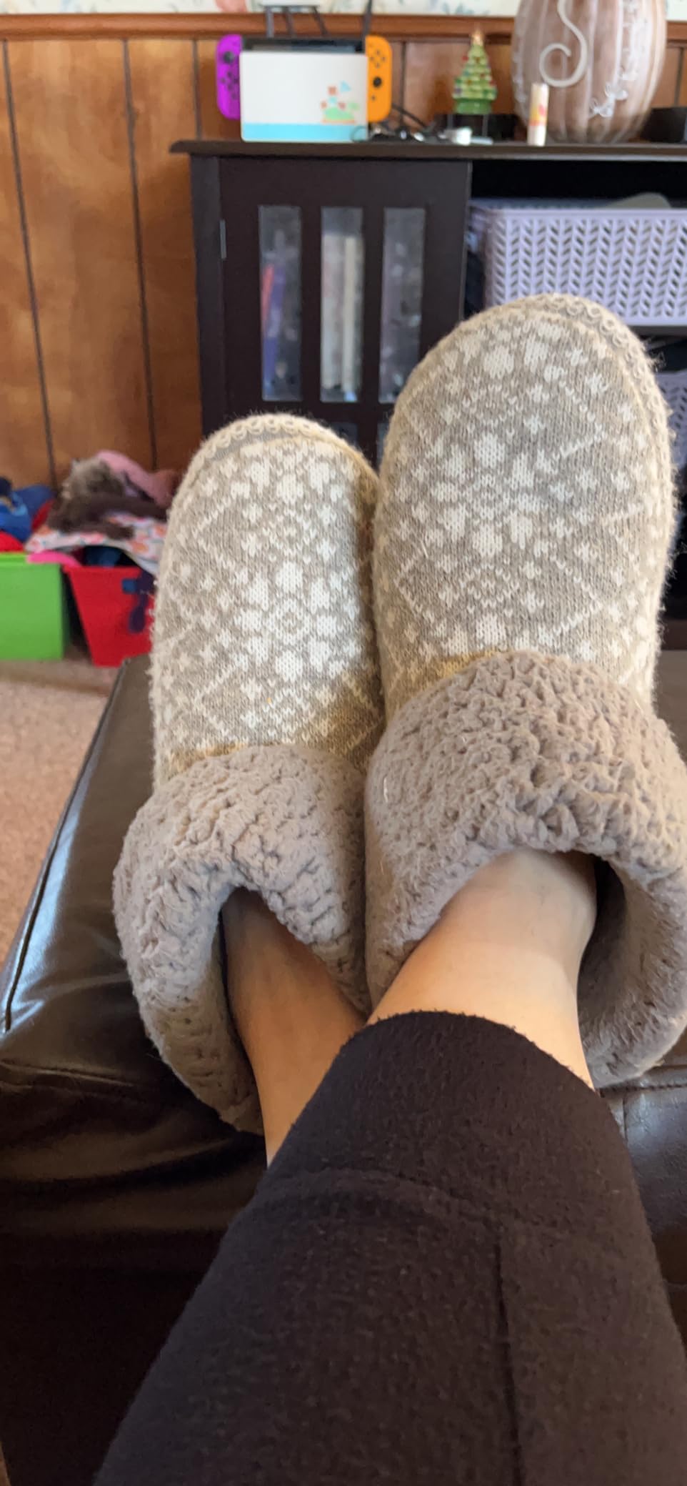 Amazon.com | MUK LUKS Women's Melinda Slipper | Slippers