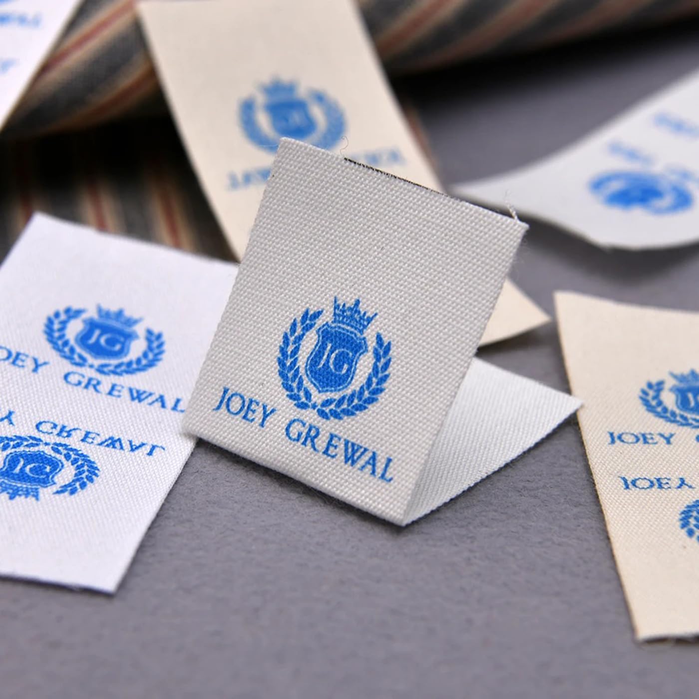 Etiquetas De Tela Con Logo Etiquetas De Tela Roja Con Tamaño Para