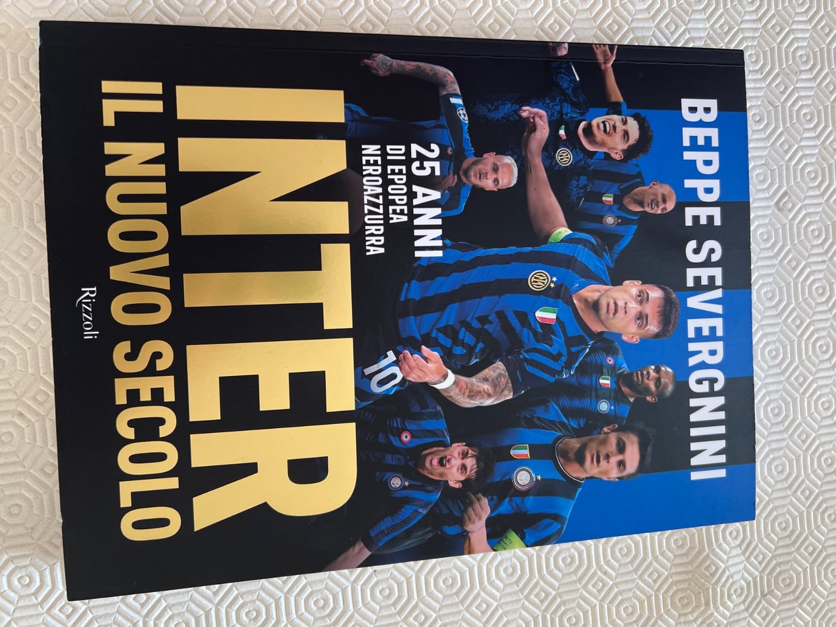 Inter. Il nuovo secolo. 25 anni di epopea neroazzurra : Severgnini ...