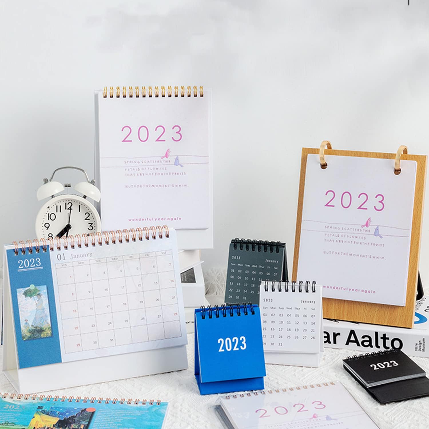 Folytiy Desktop Calendar 2023, Mini Stand Up Desk Calendar, Portable ...