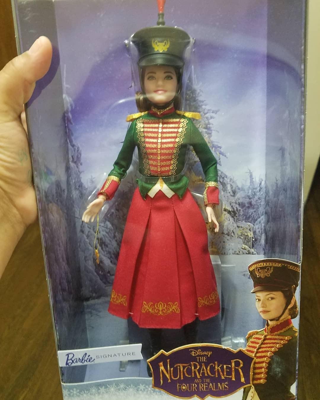 Amazon.com: Barbie The Nutcracker and The Four Realms Clara Toy Soldier ...