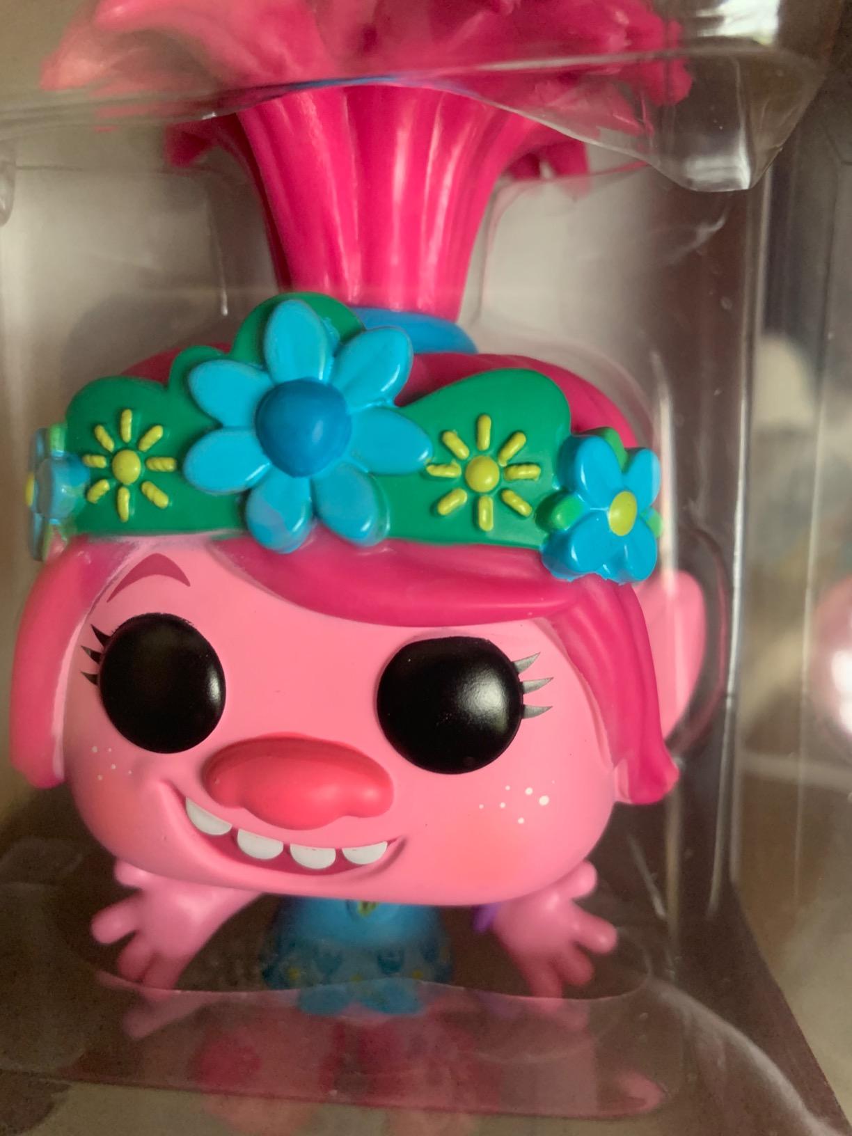 Amazon.com: Funko Pop! Movies: Trolls World Tour - Poppy : Funko: Toys ...