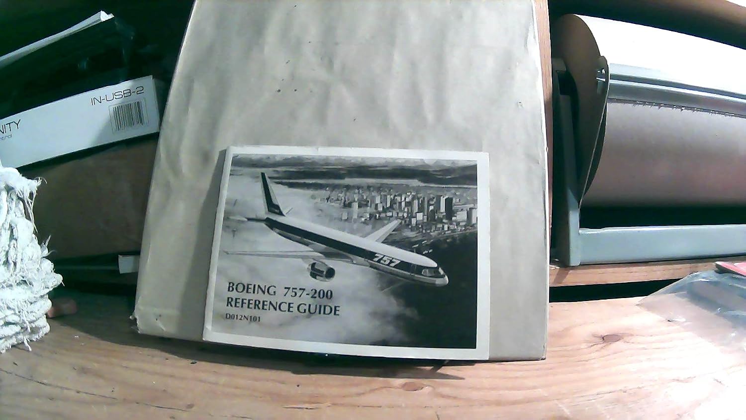 Boeing 757-200 Reference Guide D012N101: Boeing: Amazon.com: Books