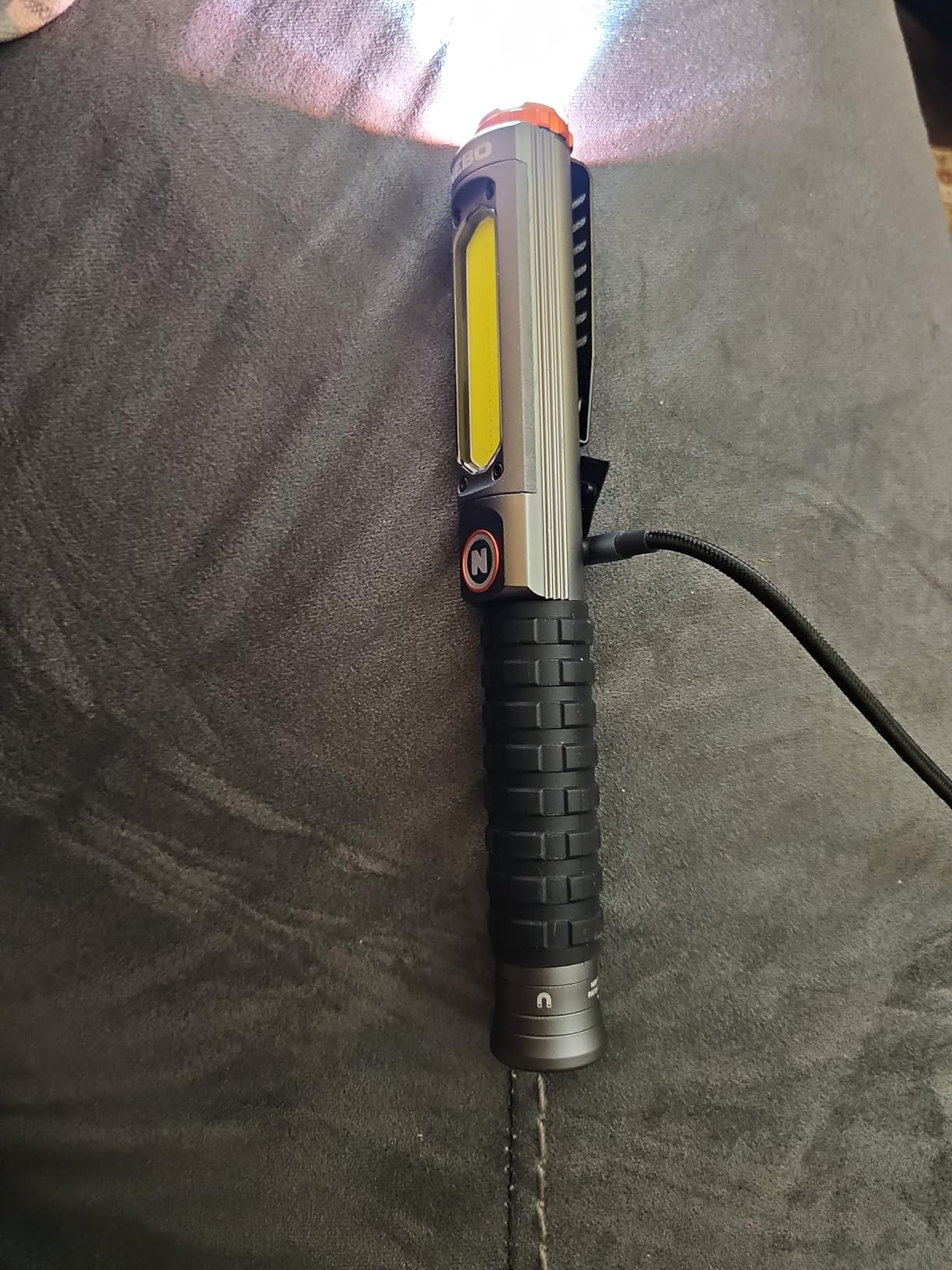 NEBO Big Larry Work Light, 600 Lumen Flashlight with COB Work Light ...