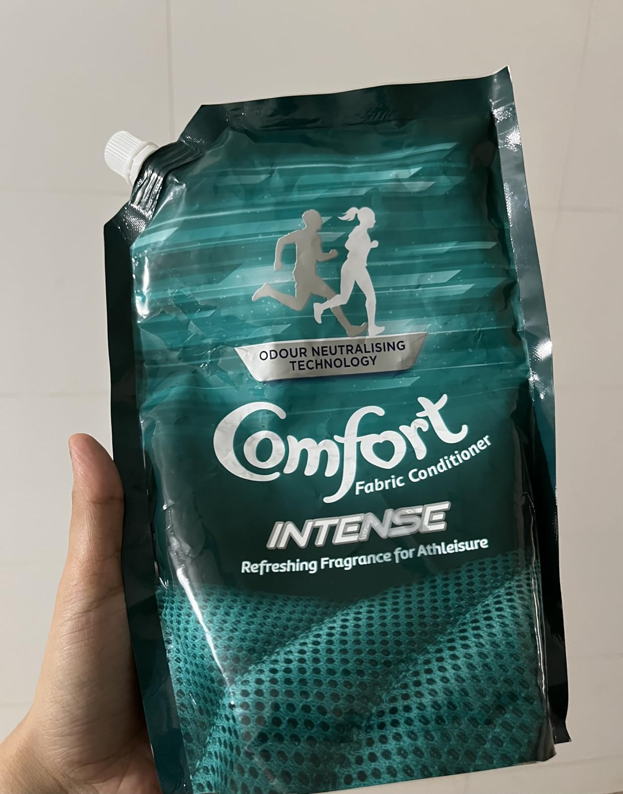 Comfort Intense Fabric Conditioner for athleisure, 1 ltr pouch : Amazon ...