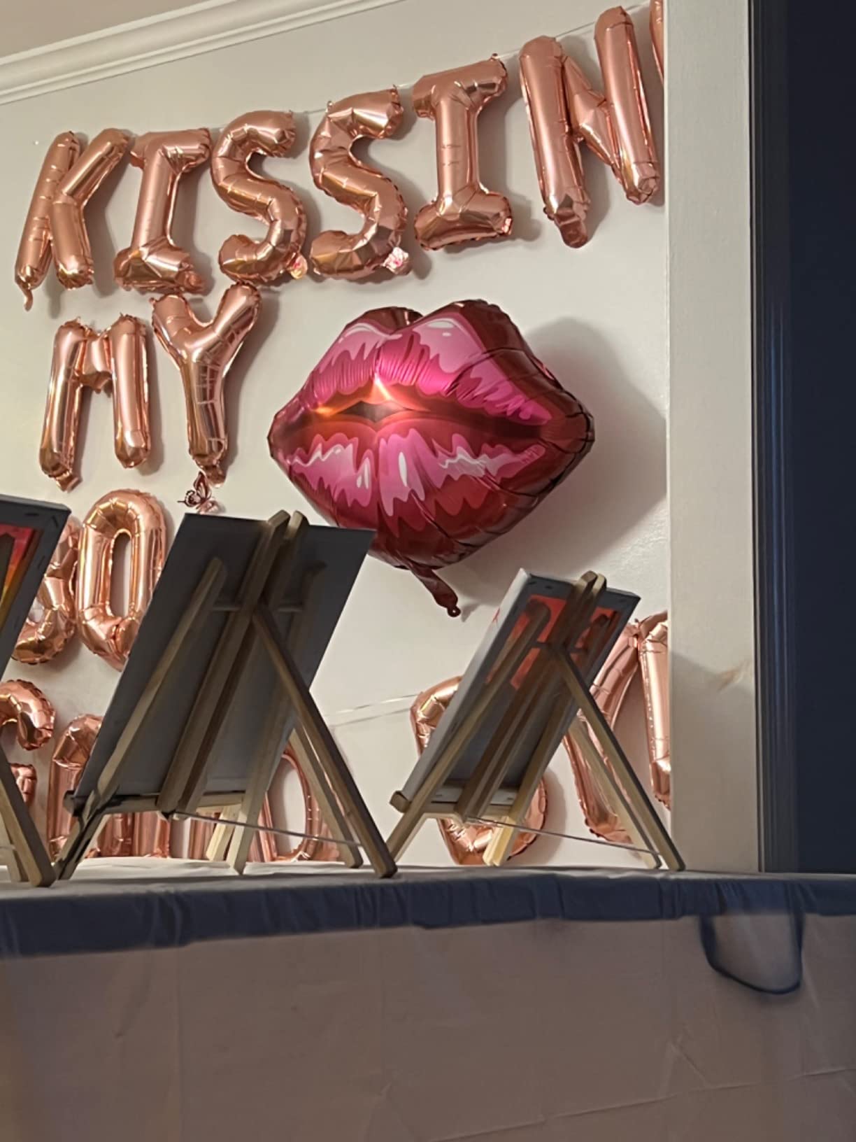 Snapklik.com : Kissing My 30s Goodbye Decorations Kissing My 30s ...