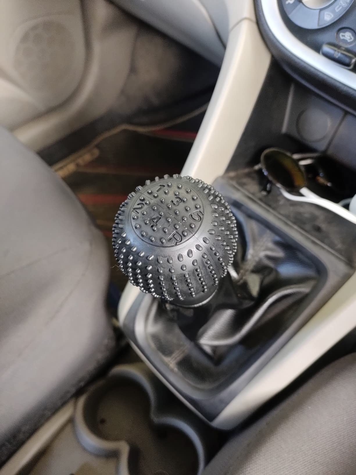 Woschmann Anti-scratch Bump Shift Knob Protective Cover (Multicolor ...