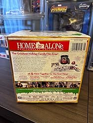 Amazon.com: Home Alone: 25th Anniversary Ultimate Collector's Edition ...