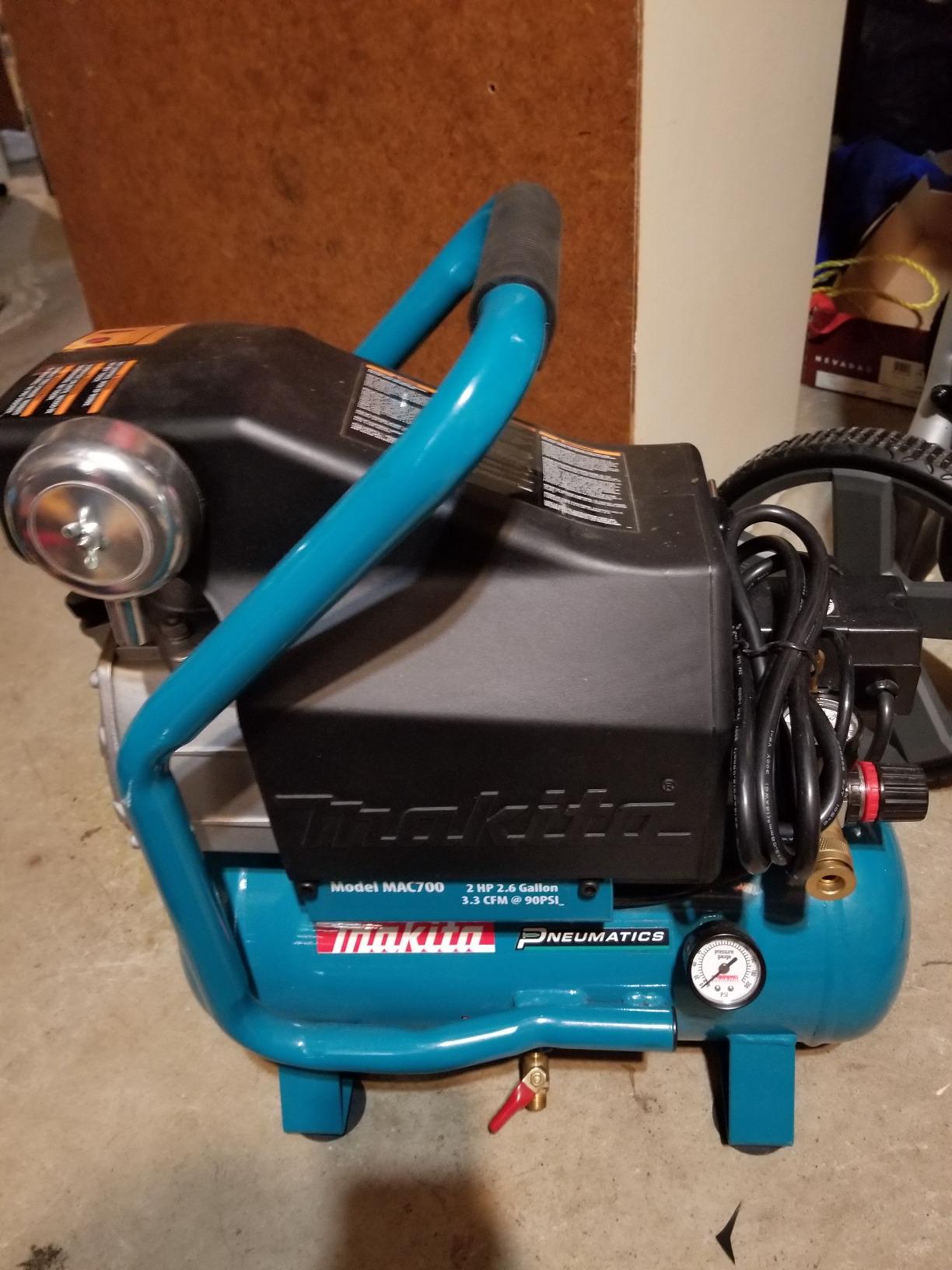 Makita Mac700 2.0 Hp Big Bore Air Compressor : Amazon.ca: Tools & Home ...