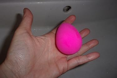 BEAUTYBLENDER Original Eponge Classique Pour Maquillage - Rose : Amazon ...