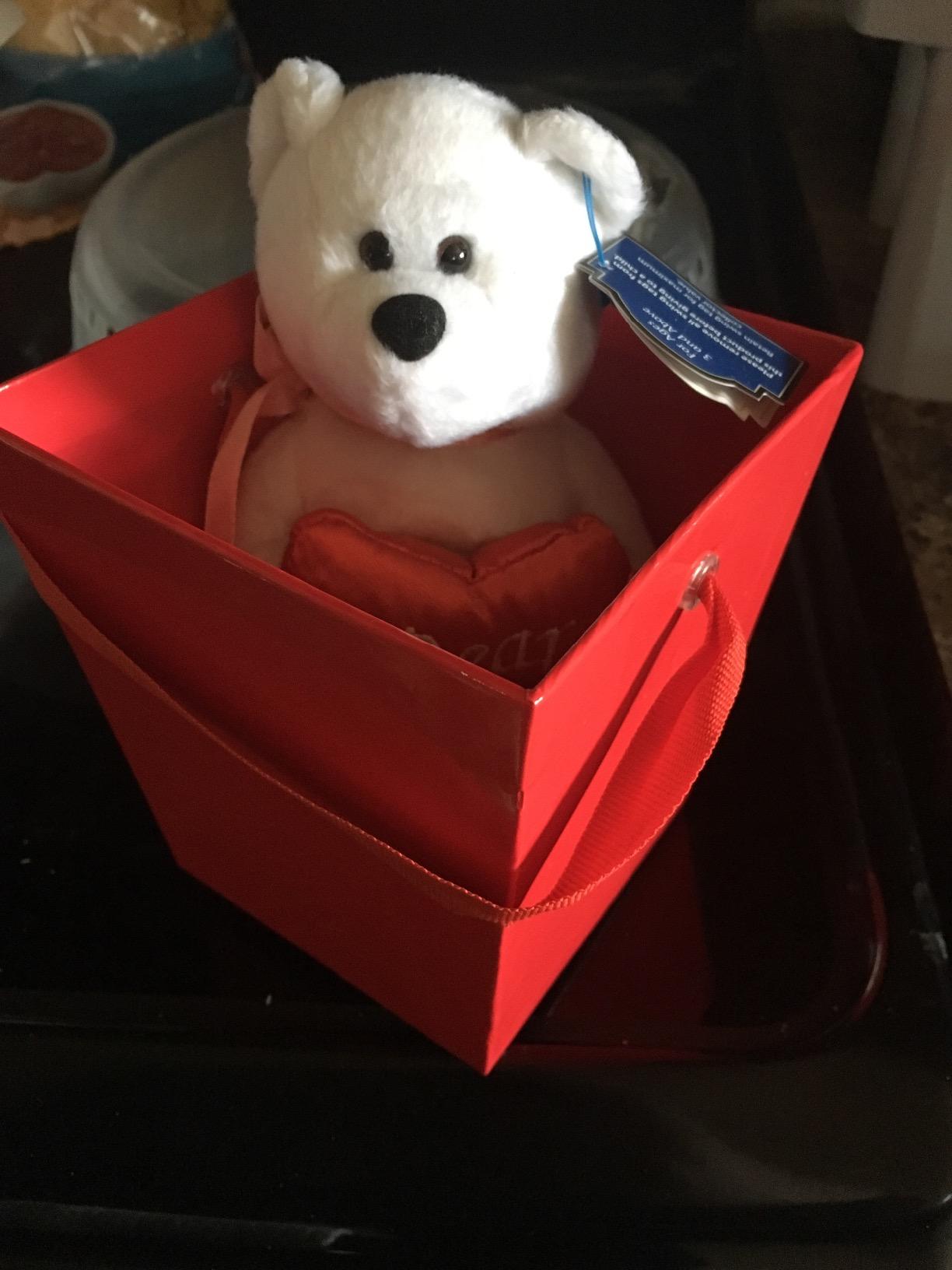 Amazon.com: RED CARDBOARD BUCKET W/RIBBON HANDLE - Party Supplies - 6 ...