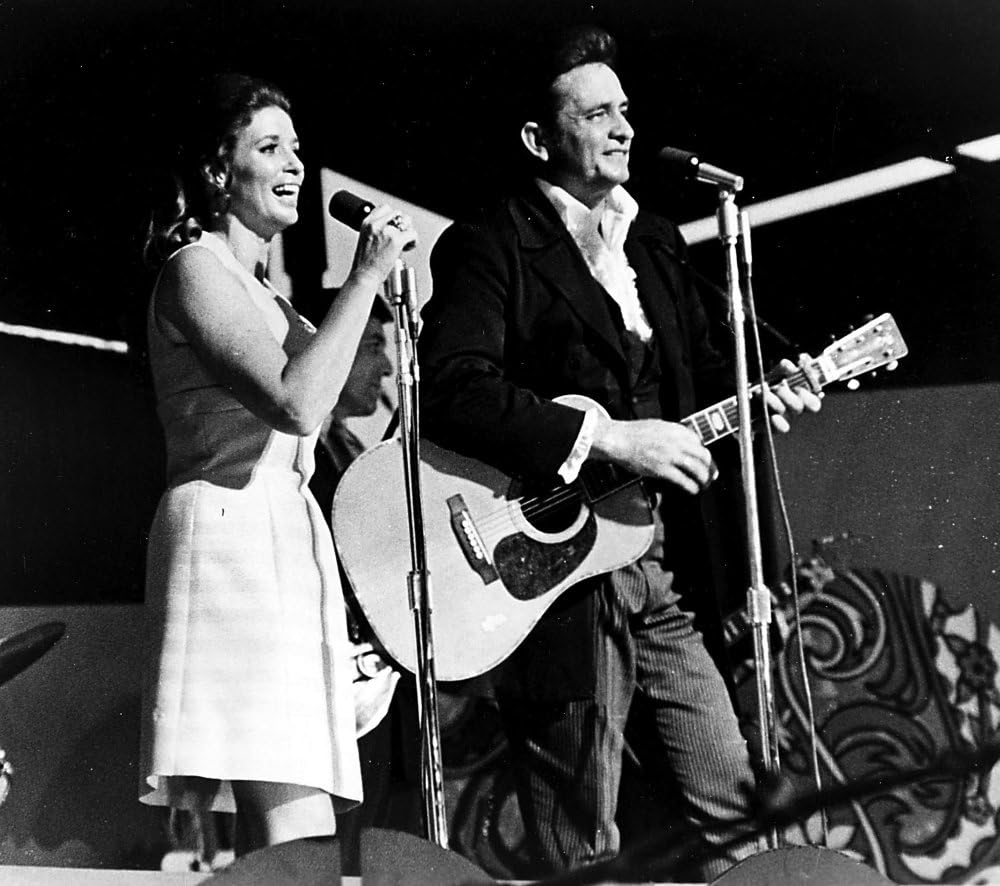 Amazon.com: Johnny Cash and June Carter on stage Photo Print (10 x 8 ...