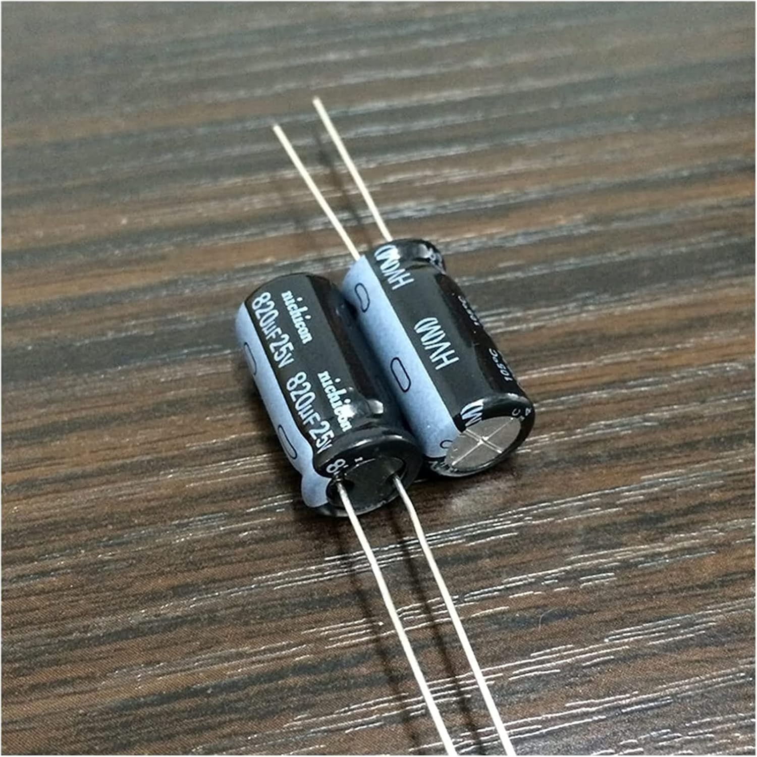 Capacitor kit 10pcs 820uF 25V 10x20mm High Ripple Current Low Impedance ...