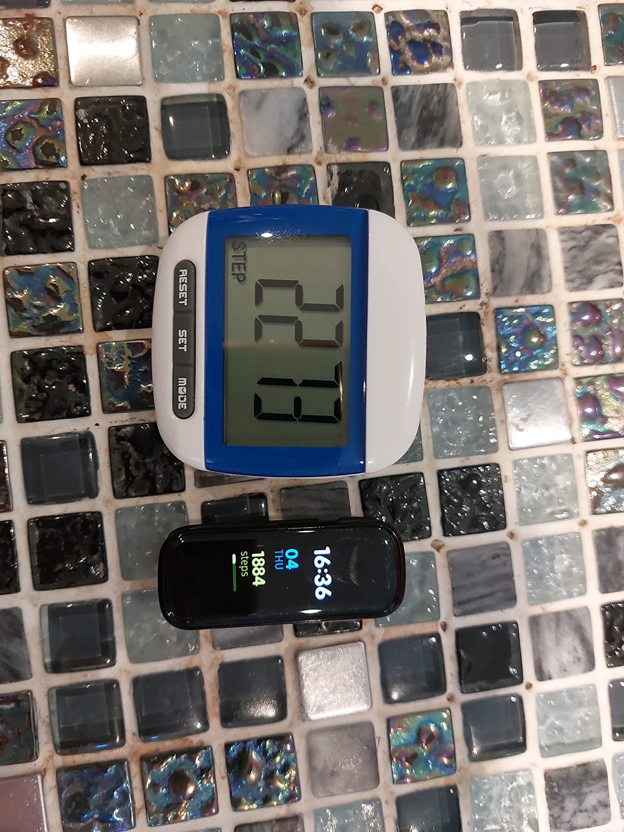 Multi-function Pocket Pedometer with Belt Clip : Amazon.co.uk: Sports ...