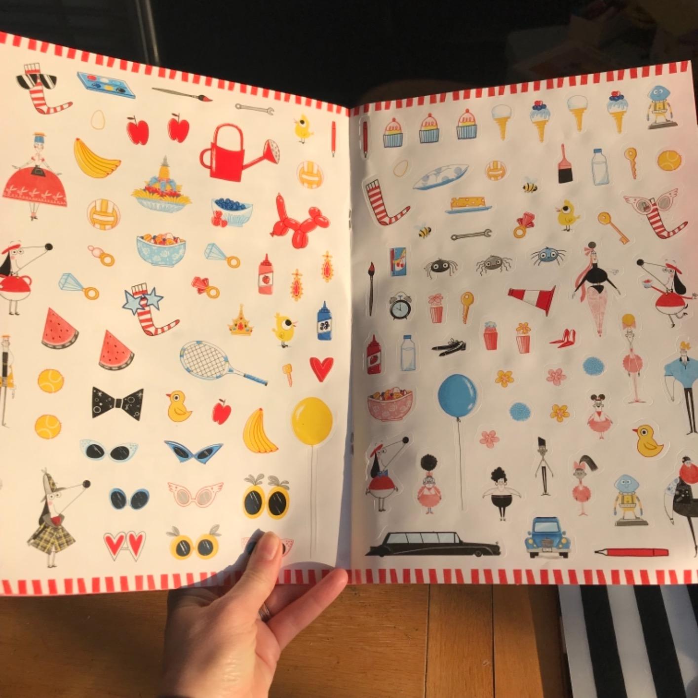 Snazzy Dress-Up Sticker Book (Claude TV Tie-ins) : Smith, Alex T ...